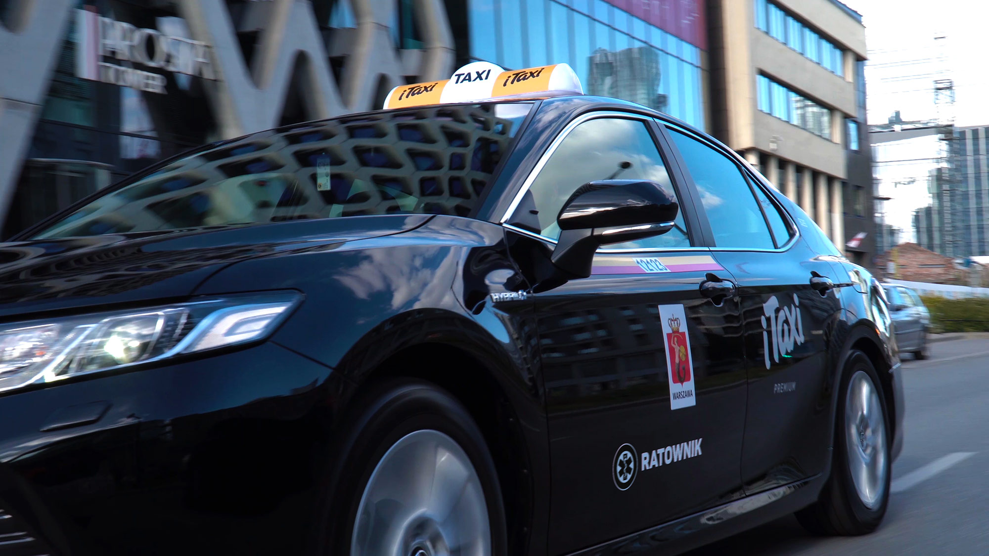 iTaxi szkoli warszawskich kierowców na Ratowników Drogowych - All Inclusive